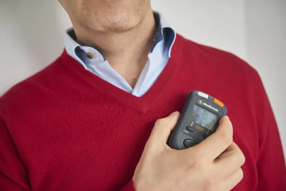 New research reveals further benefits of deep brain stimulation ...